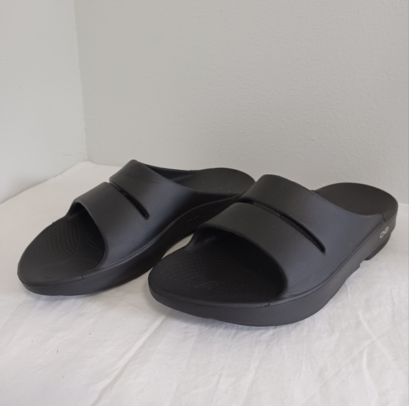OOFOS | Shoes | Oofos Slide Sandals Black Unisex Size W9 M7 Eu4 | Poshmark